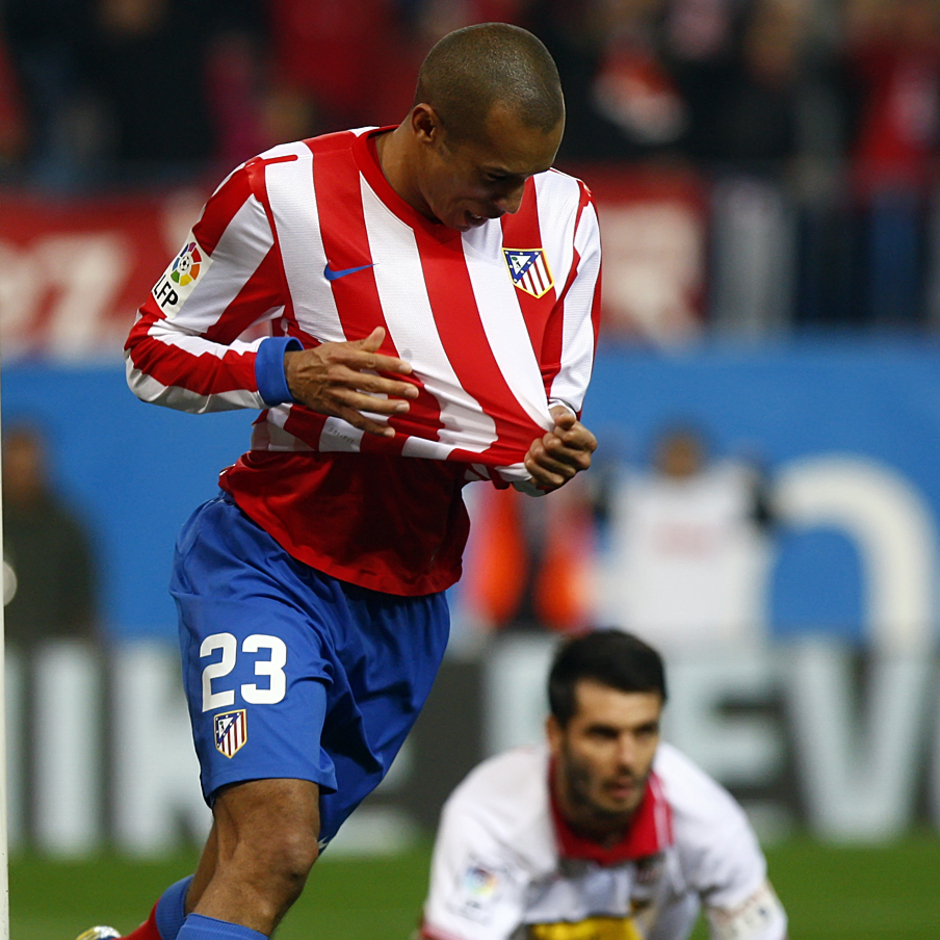Miranda extended his contract until 2016 - Club Atlético de Madrid ...