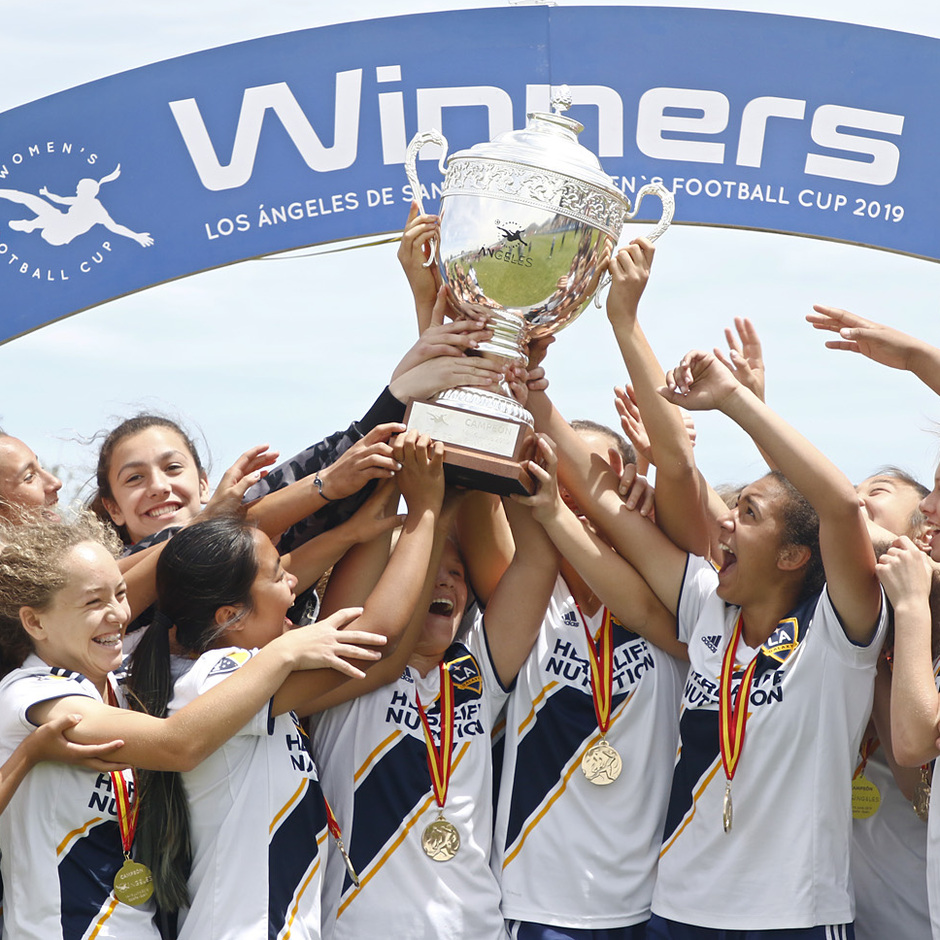 Los Angeles Galaxy, Women's Football Cup winner - Club Atlético de ...