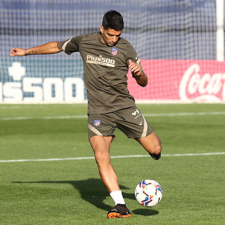 Suárez's first training session! - Club Atlético de Madrid