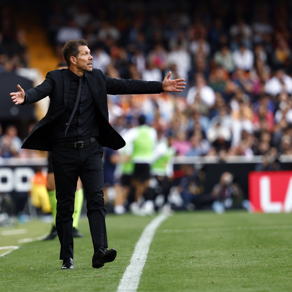 Simeone reaches 1,000 matches as a manager - Club Atlético de Madrid ...